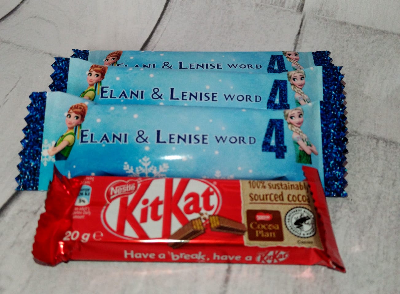 2 Bar Kit kat | Party Explosions